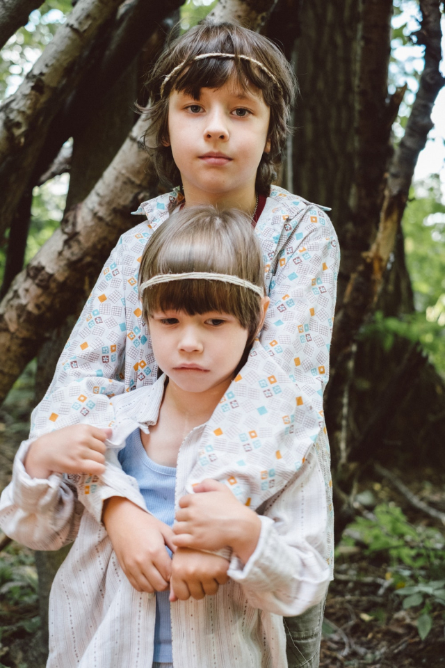 Free: Brothers Hugging Each Other - nohat.cc