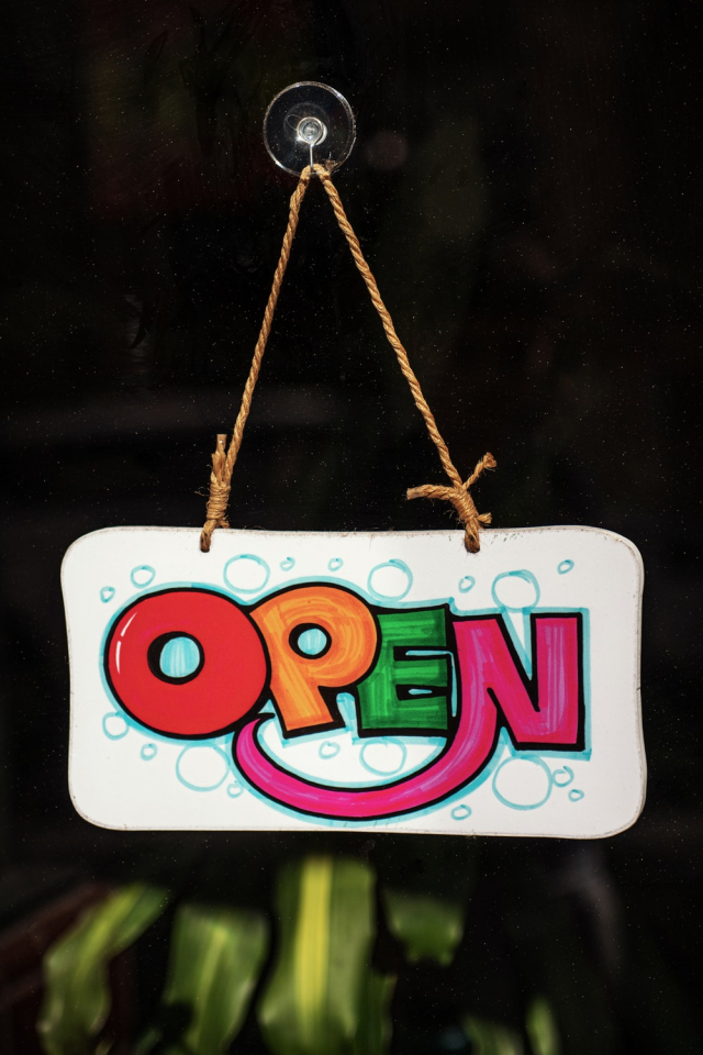 Free: Colorful Open Signage - nohat.cc