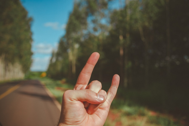 Free: Hand Sign - nohat.cc