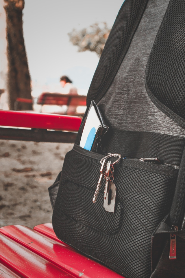 Free: Keys in Bag - nohat.cc