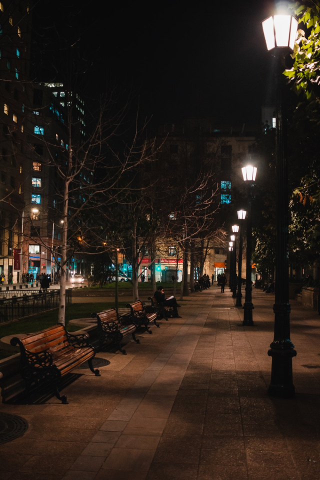 Free: Lighted Post Lamps at Night - nohat.cc