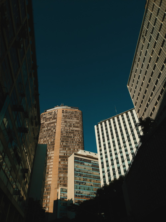 Free: Low Angle Photography of Buildings - nohat.cc