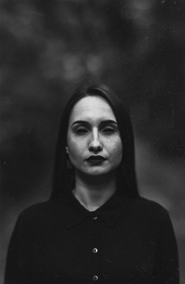 Free: Portrait of A Woman In Grayscale Photography - nohat.cc