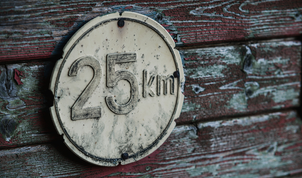 Free: Round Gray 25 Km Signage - nohat.cc