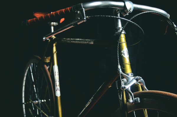 Free: Selective Focus Photography of Beige and Gray Fixed Gear Bicycle ...